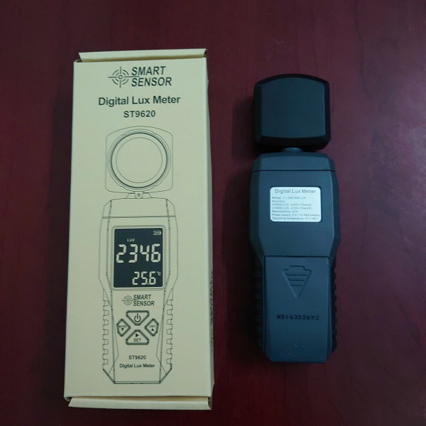 Đồng hồ đo cường độ ánh sáng Smartsensor ST9620 - Minh Trí Vina